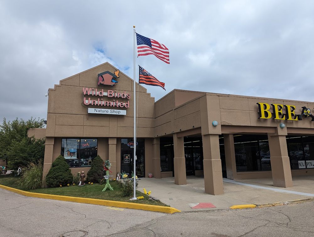 WILD BIRDS UNLIMITED - Updated August 2025 - 26 Photos - 1192-A W ...