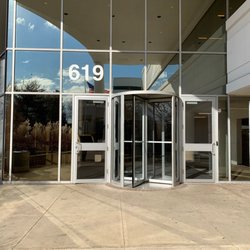 PHILLIPS EYE CENTER - 25 Photos & 48 Reviews - 619 River Dr, Elmwood ...