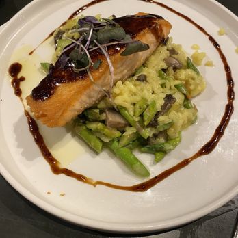402 EAT + DRINK - Updated June 2024 - 325 Photos & 186 Reviews - 17305 ...