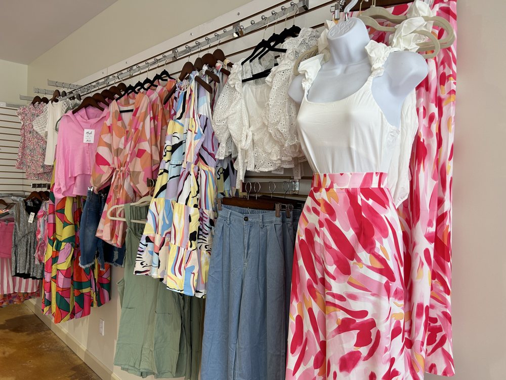 PLUSH CLOTHING - Updated July 2025 - 149 Green St, Grenada, Mississippi ...