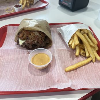 BAMBURGER - Updated June 2025 - 43 Photos & 42 Reviews - 3624 Farm To ...