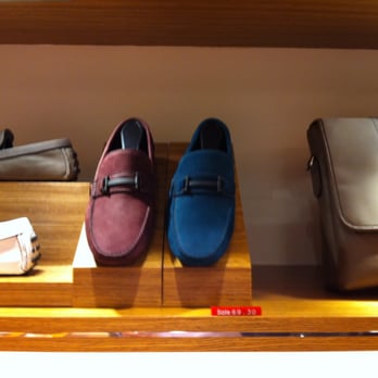 PEDRO OUTLET - Updated April 2024 - 370 Alexandra Road, Singapore ...