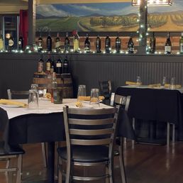 TWIN OAKS RESTAURANT - Updated October 2025 - 562 Photos & 596 Reviews ...