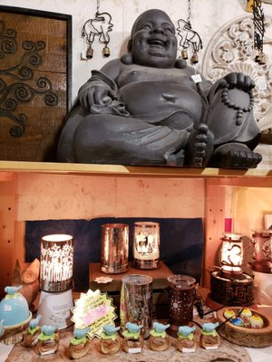 THE JUNQUE CELLAR - Updated December 2025 - 36 Photos & 35 Reviews ...