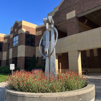 WEST ALLIS PUBLIC LIBRARY - Updated September 2025 - 14 Photos & 18 ...