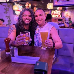 ROSCOE’S BAR & BURGERS - 134 Photos & 57 Reviews - 2007 K St ...