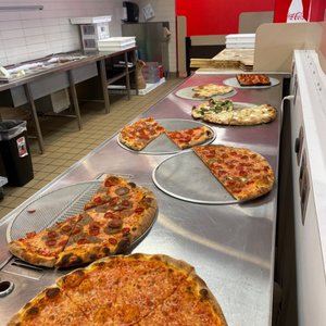 PIZZA TASCIO OVERLAND PARK - 29 Photos & 31 Reviews - 6705 W 119th St ...
