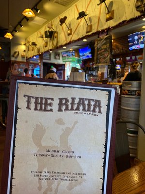 THE RIATA DINER & TAVERN - Updated January 2025 - 209 Photos & 353 ...