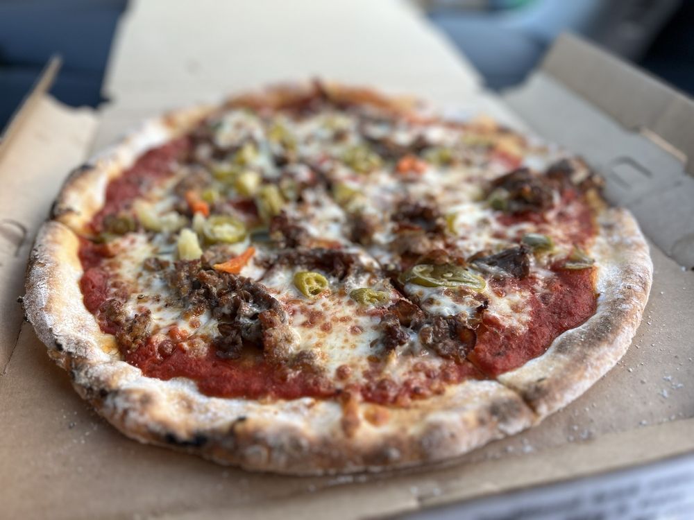 BILLY BRICKS PIZZA & ICE CREAM - Updated December 2025 - 84 Photos & 20 ...