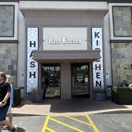 HASH KITCHEN - Updated February 2026 - 4567 Photos & 3860 Reviews ...