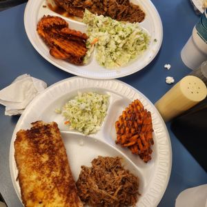 PIGALICIOUS - Updated March 2025 - 33 Photos - 501 E Main St, Decherd ...