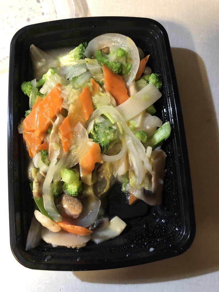 LITTLE PANDA - 37 Photos & 101 Reviews - Chinese - 267 S Randall Rd ...