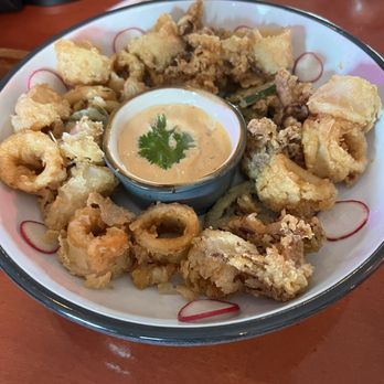 COLOSSAL RESTAURANT - Updated December 2024 - 37 Photos - 392 N Main St ...