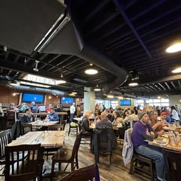 REUNION HALL - Updated July 2025 - 61 Photos & 51 Reviews - 206 Haddon ...