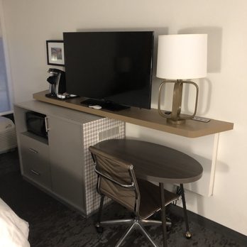 HOLIDAY INN ROANOKE AIRPORT - CONFERENCE CTR - Updated December 2025 ...