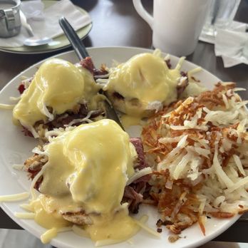 ZISTERS - Updated January 2025 - 294 Photos & 338 Reviews - 13425 ...