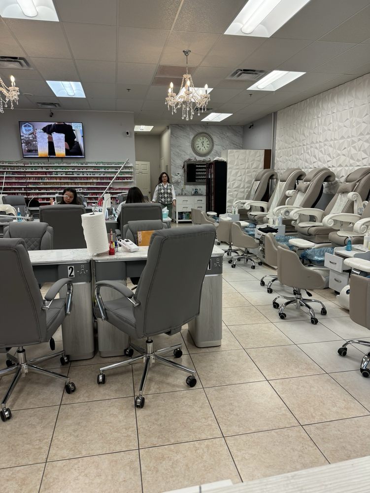 DIVA NAILS SALON - Updated December 2025 - 42 Photos & 46 Reviews - 865 Hibernia Rd, Fleming ...