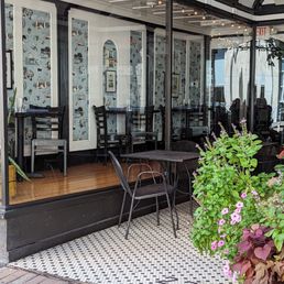 ST. ROCH FINE OYSTERS + BAR - Updated December 2025 - 956 Photos & 478 ...