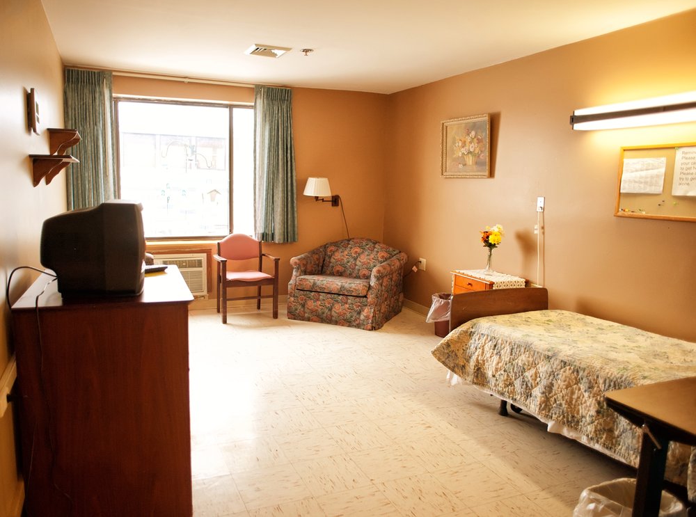 EAST TROY MANOR - Updated November 2025 - 20 Photos - 3271 North St ...