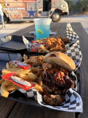 BUZZNBEEZ FOOD TRUCK - Updated January 2026 - 100 Photos & 215 Reviews ...