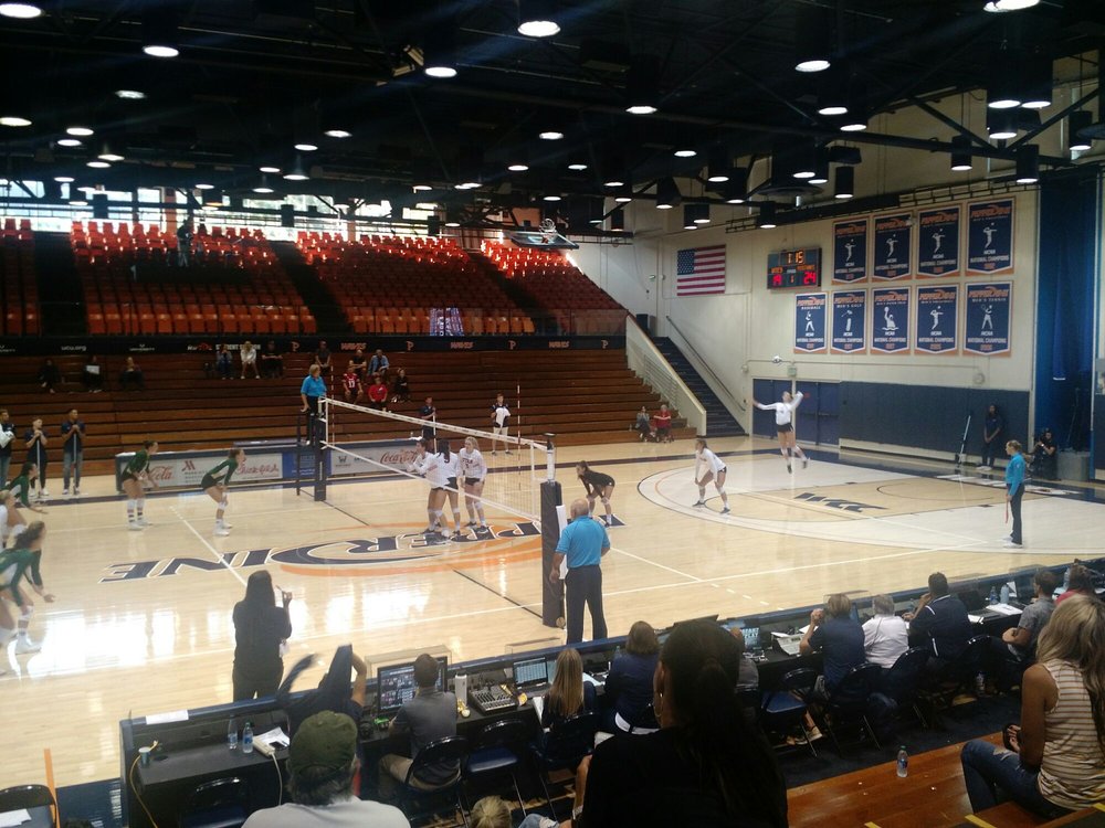 FIRESTONE FIELDHOUSE - 10 Photos - John Tyler Dr, Malibu, California ...