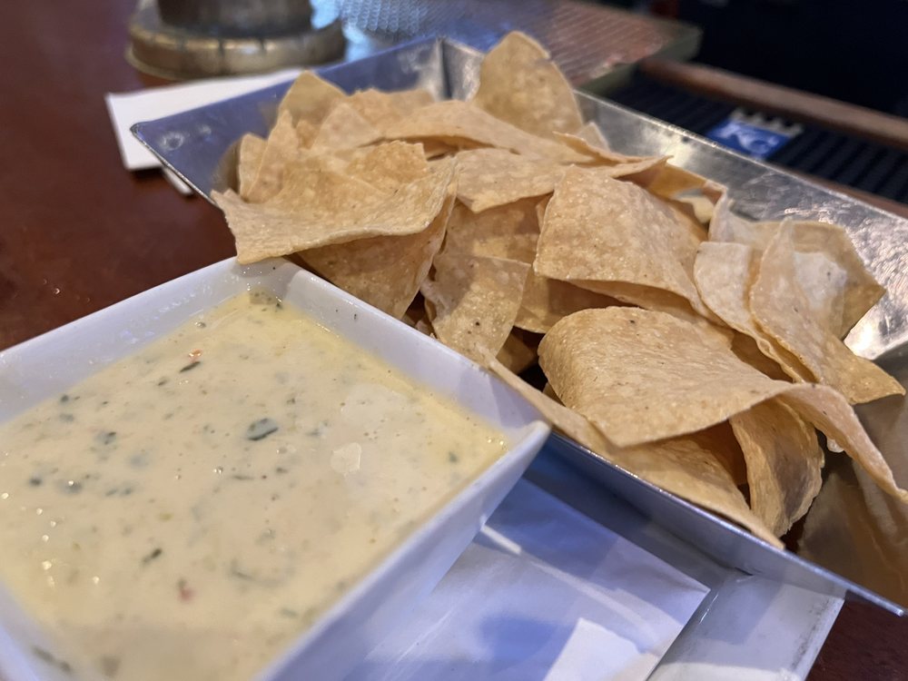 TAPS ON MAIN - 190 Photos & 195 Reviews - 1715 Main St, Kansas City ...