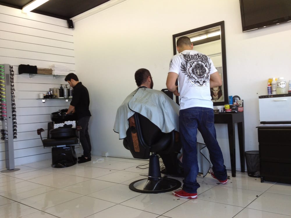 LEGEND CUTZ - 2480 Gold Coast Hwy, Mermaid Beach Queensland, Australia ...