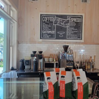 BELLA BAKERY - 94 Photos & 100 Reviews - 1501 Draper St, Kingsburg ...