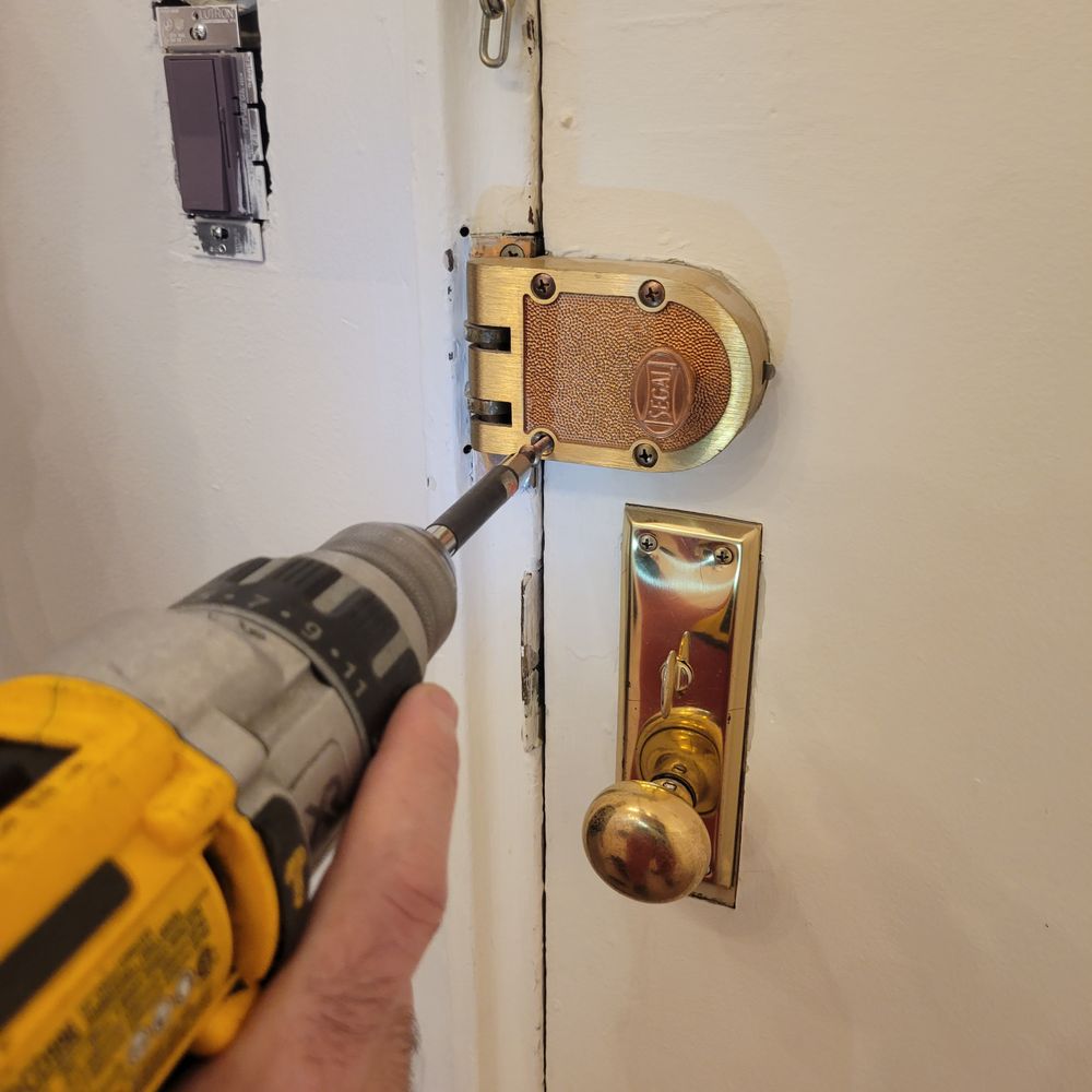 PICK A LOCK LOCKSMITH - OZONE PARK - Request a Quote - 16 Photos - 150 ...