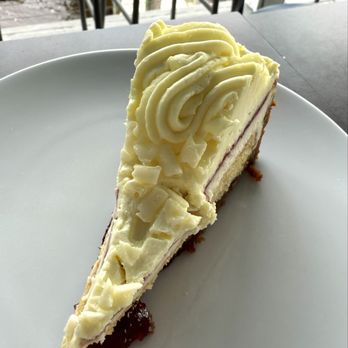 MAKOS MARINA BAR & GRILL - Updated January 2026 - 85 Photos & 56 ...