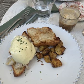 THE GILDED ACORN - Updated December 2024 - 143 Photos & 54 Reviews ...