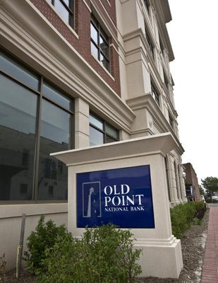 OLD POINT NATIONAL BANK - Updated October 2025 - 101 E Queen St ...