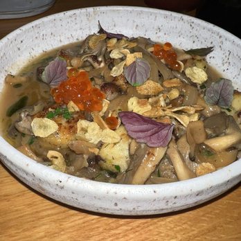 PRESENT TENSE - Updated July 2025 - 147 Photos & 61 Reviews - 301 Hart St, Nashville, Tennessee ...