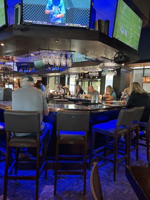 NONA BLUE MODERN TAVERN - Updated October 2025 - 676 Photos & 496 ...