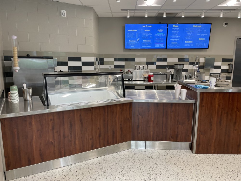 LAKESIDE GRILL & CHILL - Updated December 2025 - 4000 Hollenback Rd ...