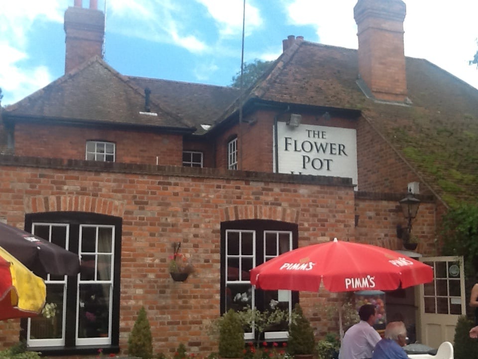FLOWER POT HOTEL - Updated August 2025 - The Flower Pot, Henley On ...
