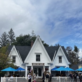 MON VERT CAFE - 305 Photos & 390 Reviews - 28 Central St, Woodstock ...