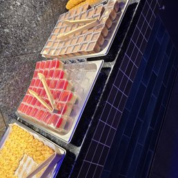 DRAGON STAR BUFFET - Updated July 2025 - 114 Photos & 76 Reviews ...