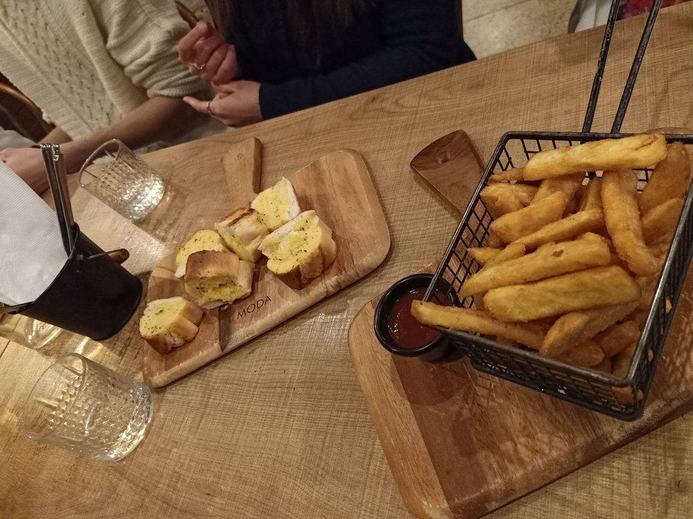 FAT FISH - Updated June 2025 - 14 Photos & 18 Reviews - 109 Johnston St ...
