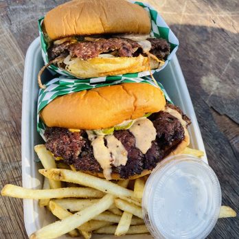 MAILLARDS SMASH BURGERS - 37 Photos & 20 Reviews - 1994 37th Ave, San ...