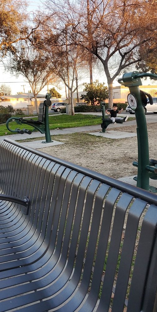 LEMON PARK SPRAY POOL - 90 Photos & 29 Reviews - 701 S Lemon St ...