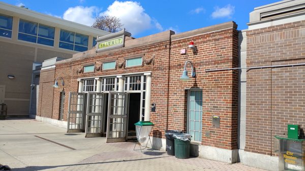 SHAWMUT STATION - MBTA - RED LINE - Updated July 2024 - 12 Photos ...