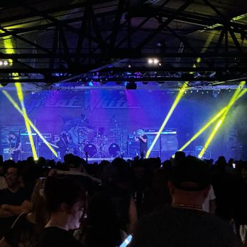 THE ESPEE - Updated December 2025 - 88 Photos & 32 Reviews - 1174 E ...