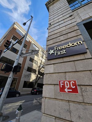 FREEDOM FIRST CREDIT UNION - Updated August 2025 - 27 Photos - 102 ...