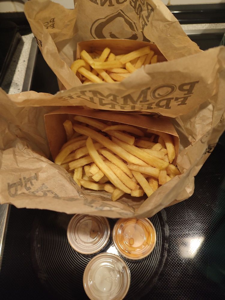 POMMES FREUNDE - Updated August 2025 - 31 Photos & 39 Reviews - Zeil ...
