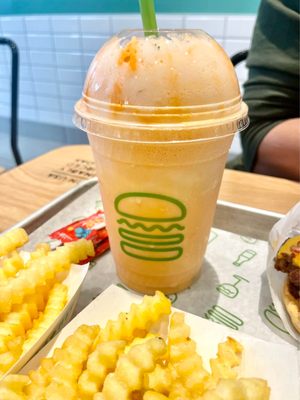 SHAKE SHACK IRVINE SPECTRUM - Updated December 2025 - 527 Photos & 362 ...