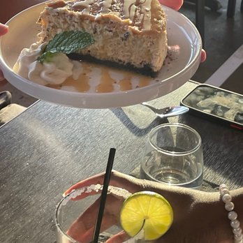 GATE 12 BAR & GRILL - Updated April 2025 - 188 Photos & 157 Reviews ...