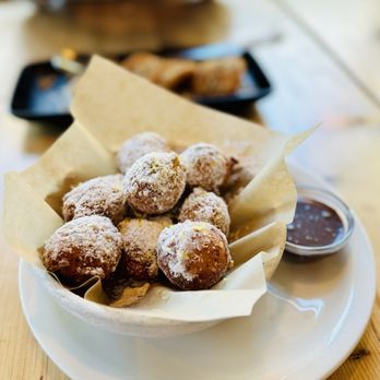 TOP HATTERS KITCHEN AND BAR - Updated January 2025 - 2109 Photos & 719 ...