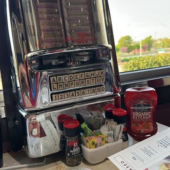 SILVER DINER - Updated April 2025 - 699 Photos & 625 Reviews - 2131 Rt ...