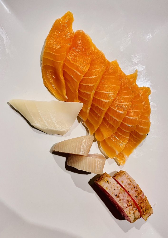MIGA SUSHI - Updated April 2025 - 121 Photos & 111 Reviews - 215 Berdan ...